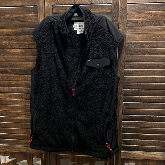 Fieldstone | Jackets & Coats | Fieldstone Black Sherpa Vest With Red ...